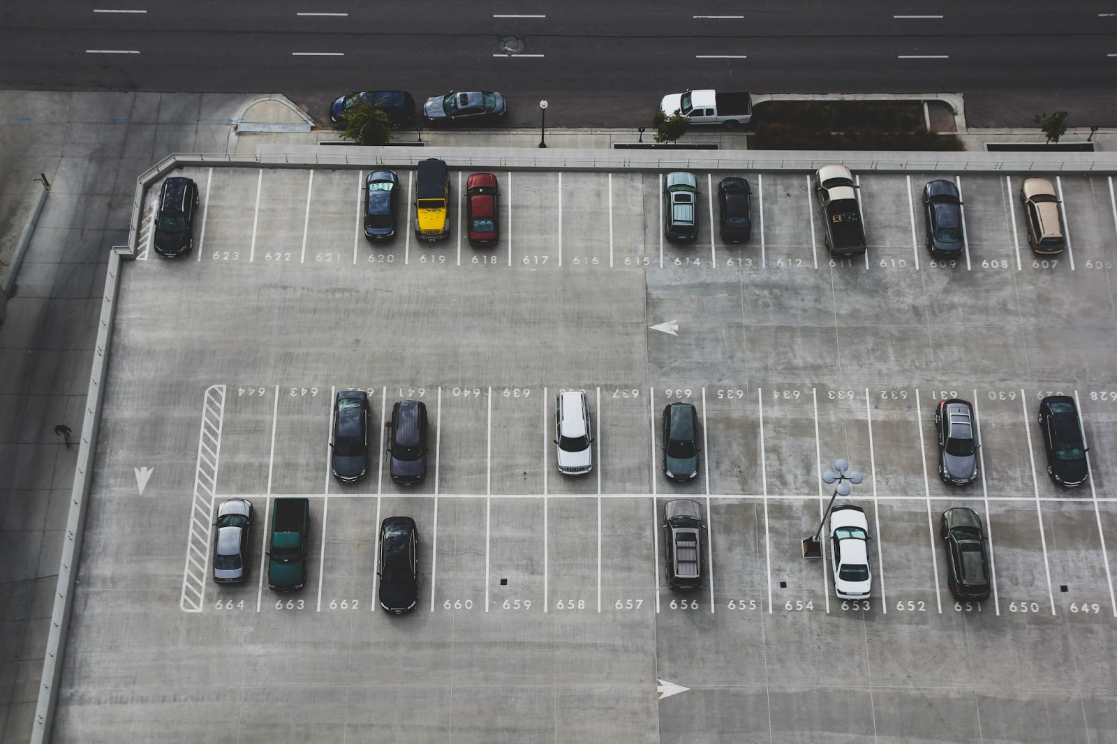 Smart Parking System Development Guide: Steps, Features, Cost